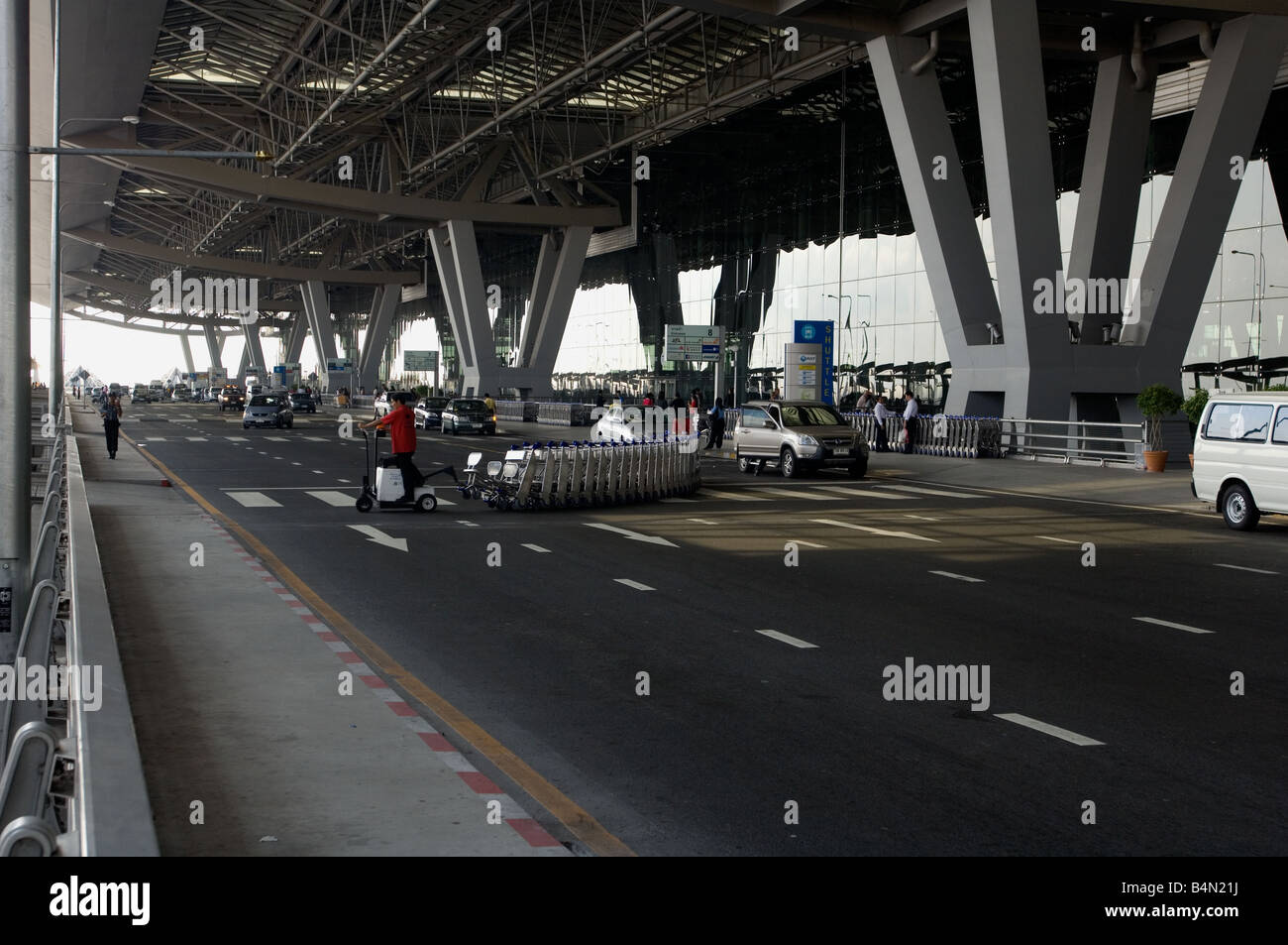 Departure Level Ramp of the New Suvarnabhumi Airport the New Hub of ...
