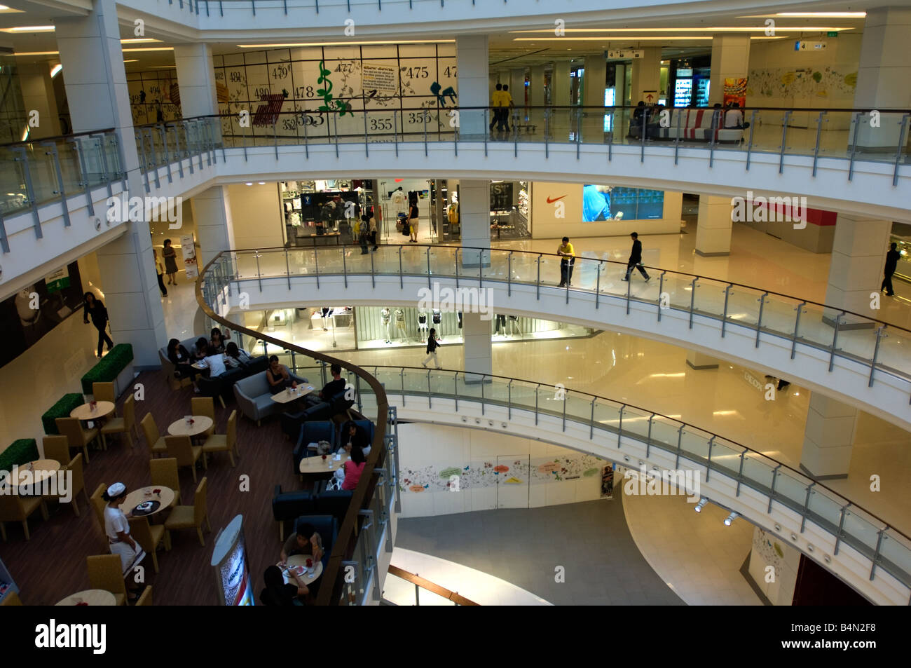Inside Central World Shopping Plaza Stock Photo - Alamy