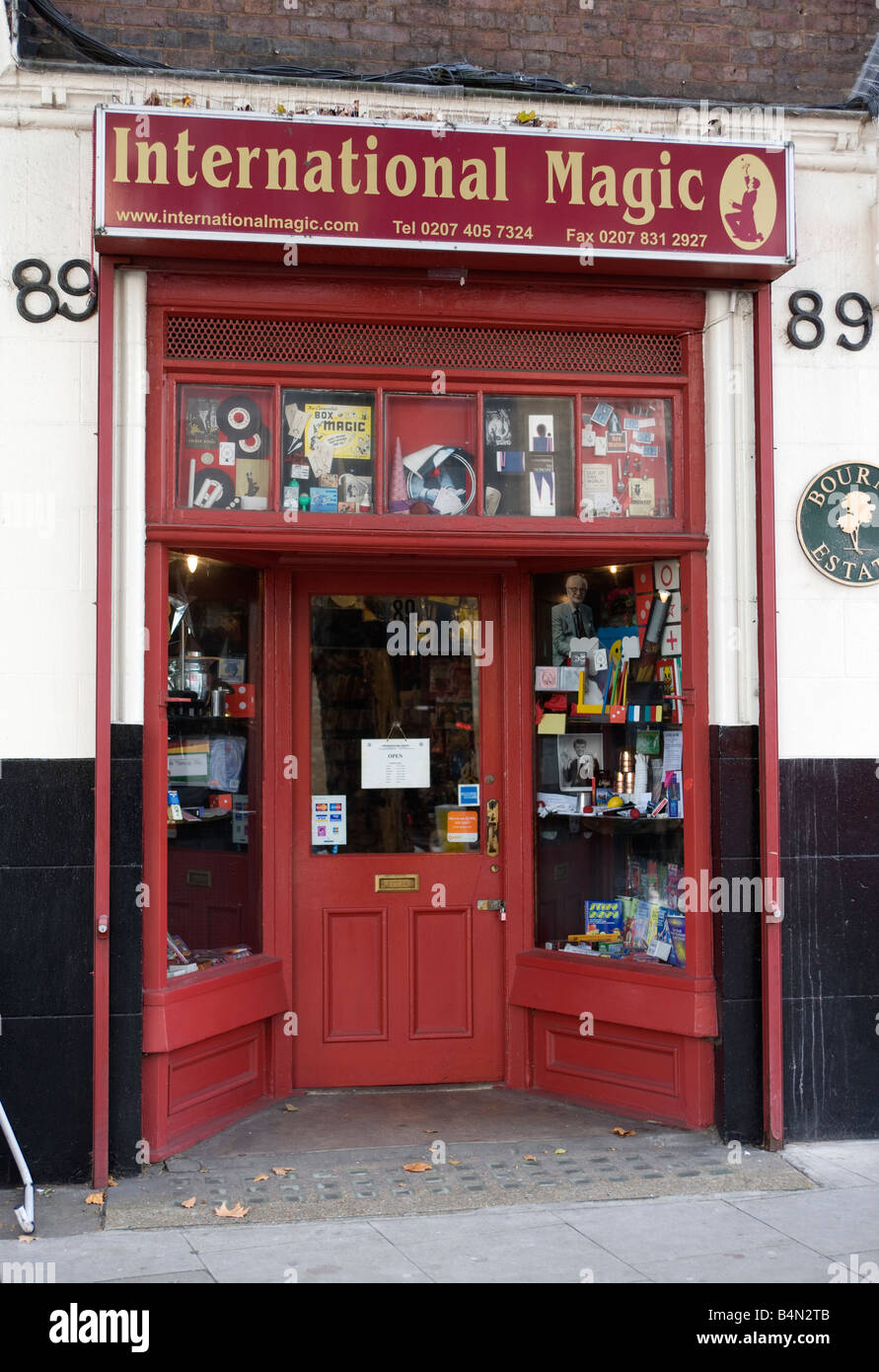 International magic shop hi-res stock photography and images - Alamy