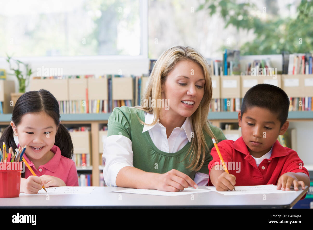 Kindergarten class colouring hi-res stock photography and images - Alamy