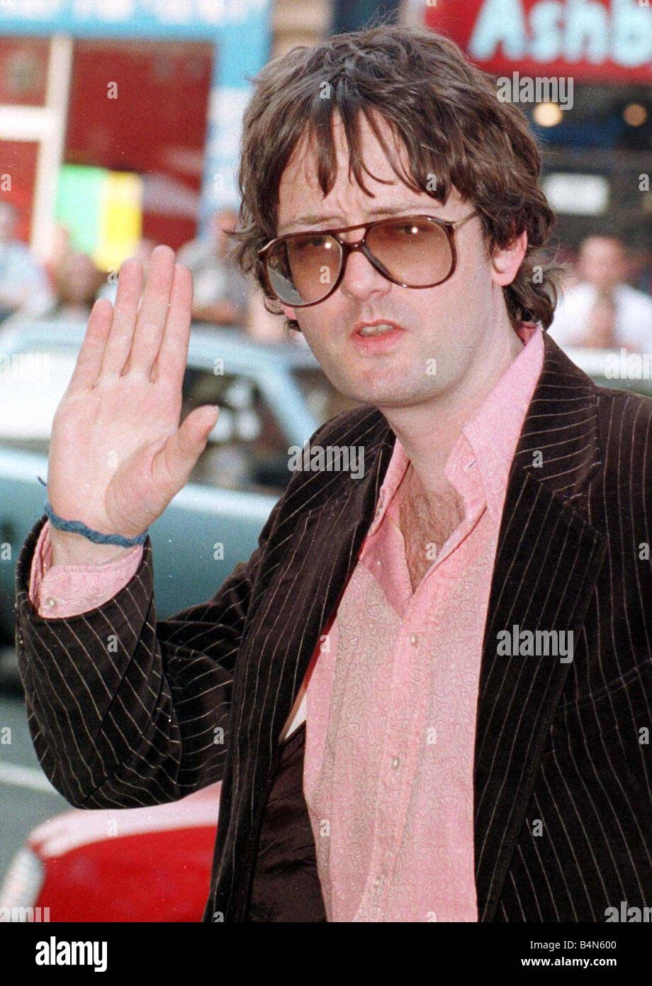 Jarvis cocker 1997 hi-res stock photography and images - Alamy