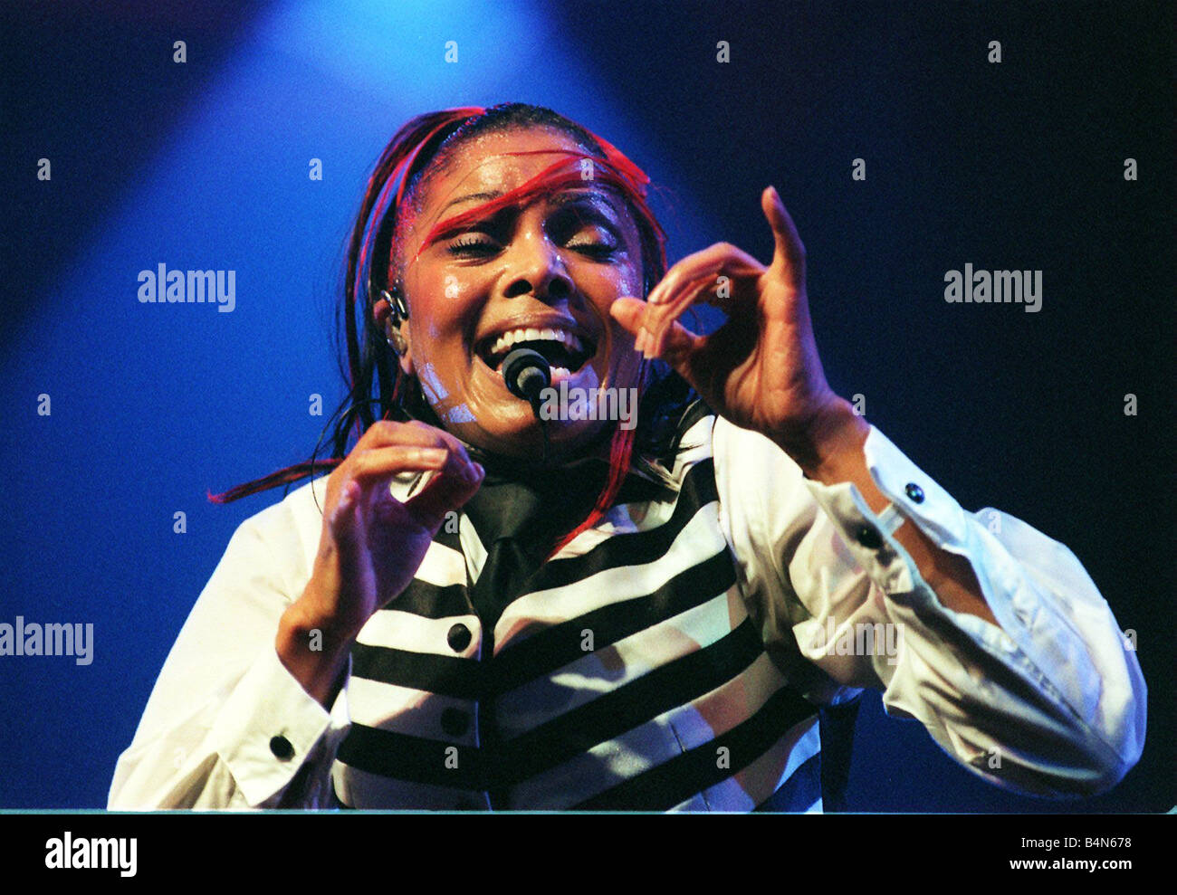 Janet Jackson pop singer on stage at SECC June 1998 Stock Photo - Alamy