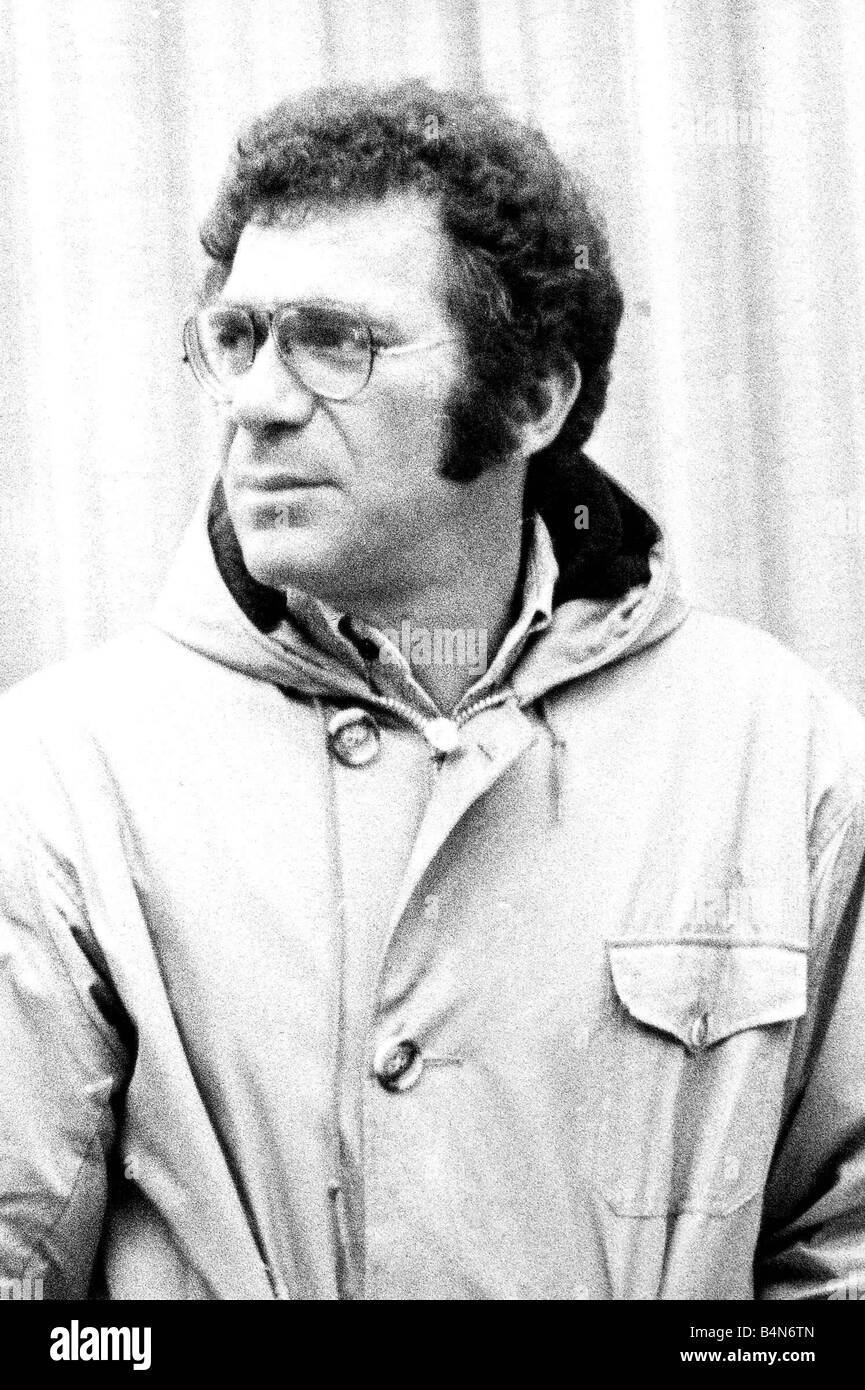 Sidney Pollack April 1975 an American film director on location in New ...