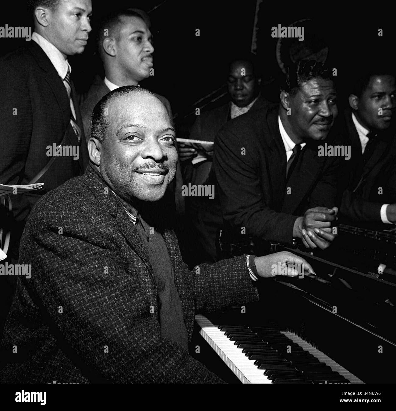 Musicians Icons Black High Resolution Stock Photography and Images - Alamy