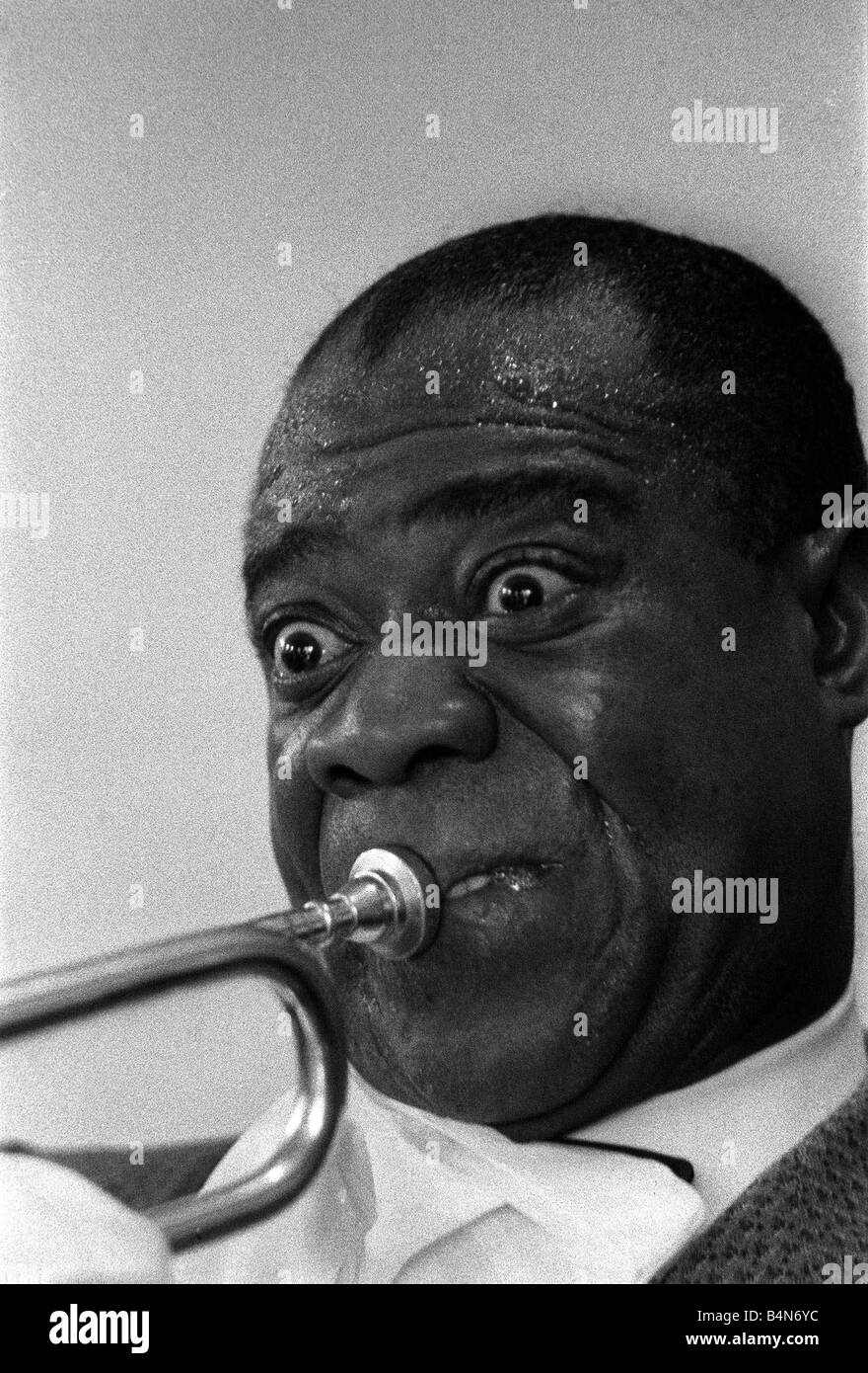 Black 1950s jazz musician hi-res stock photography and images - Alamy