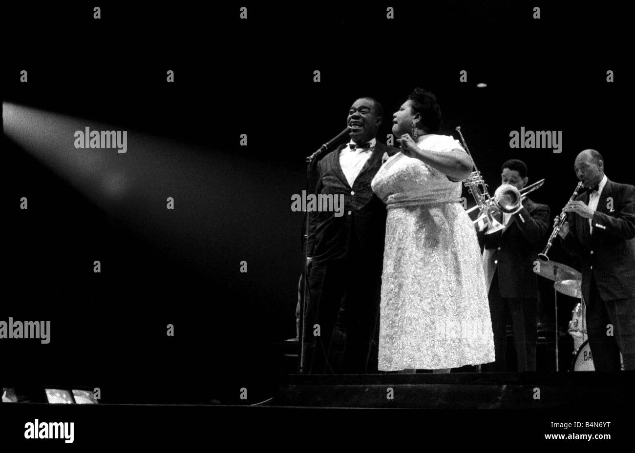 Black 1950s jazz musician hi-res stock photography and images - Alamy