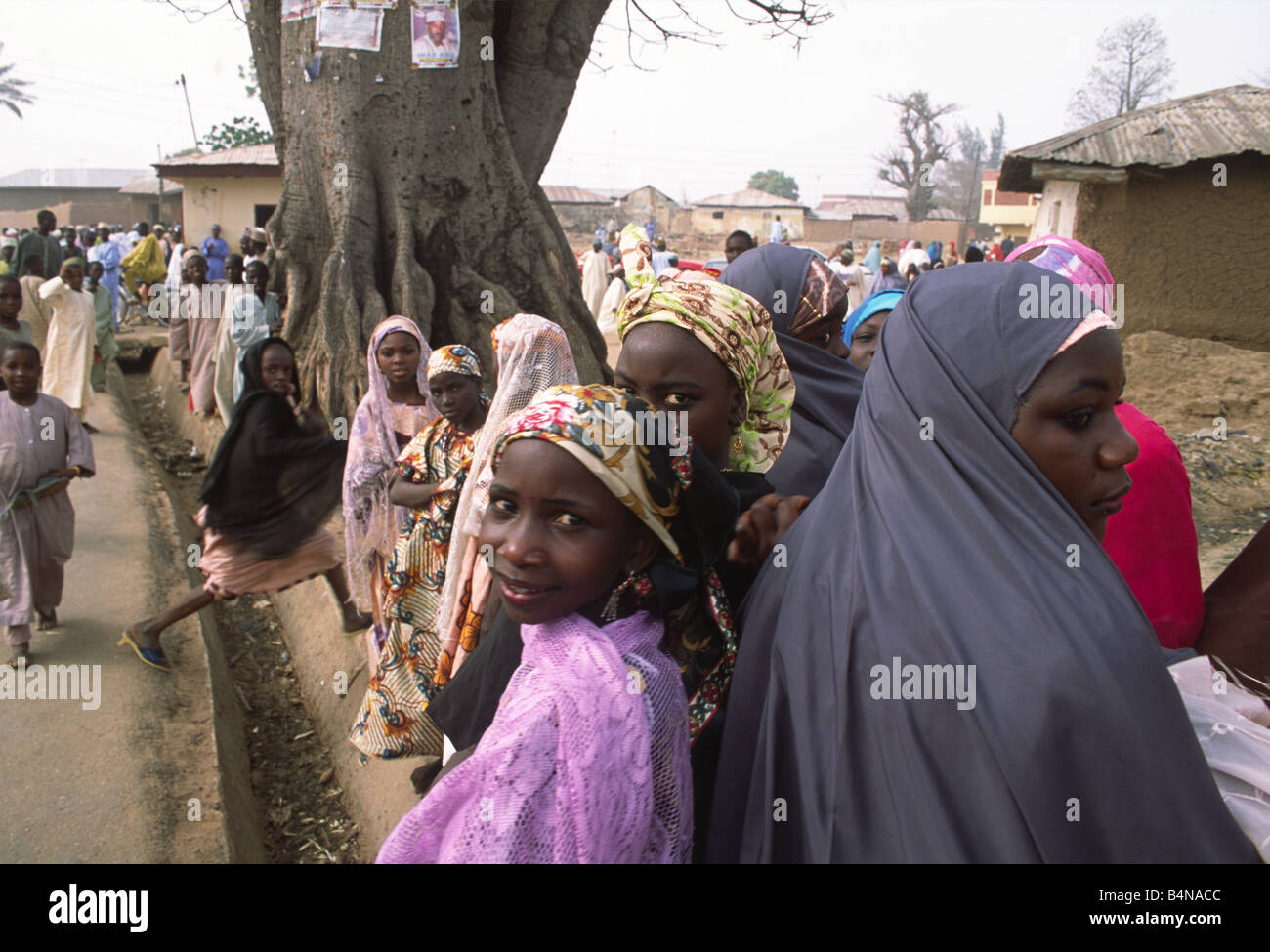 women in zaria n nigera Stock Photo - Alamy
