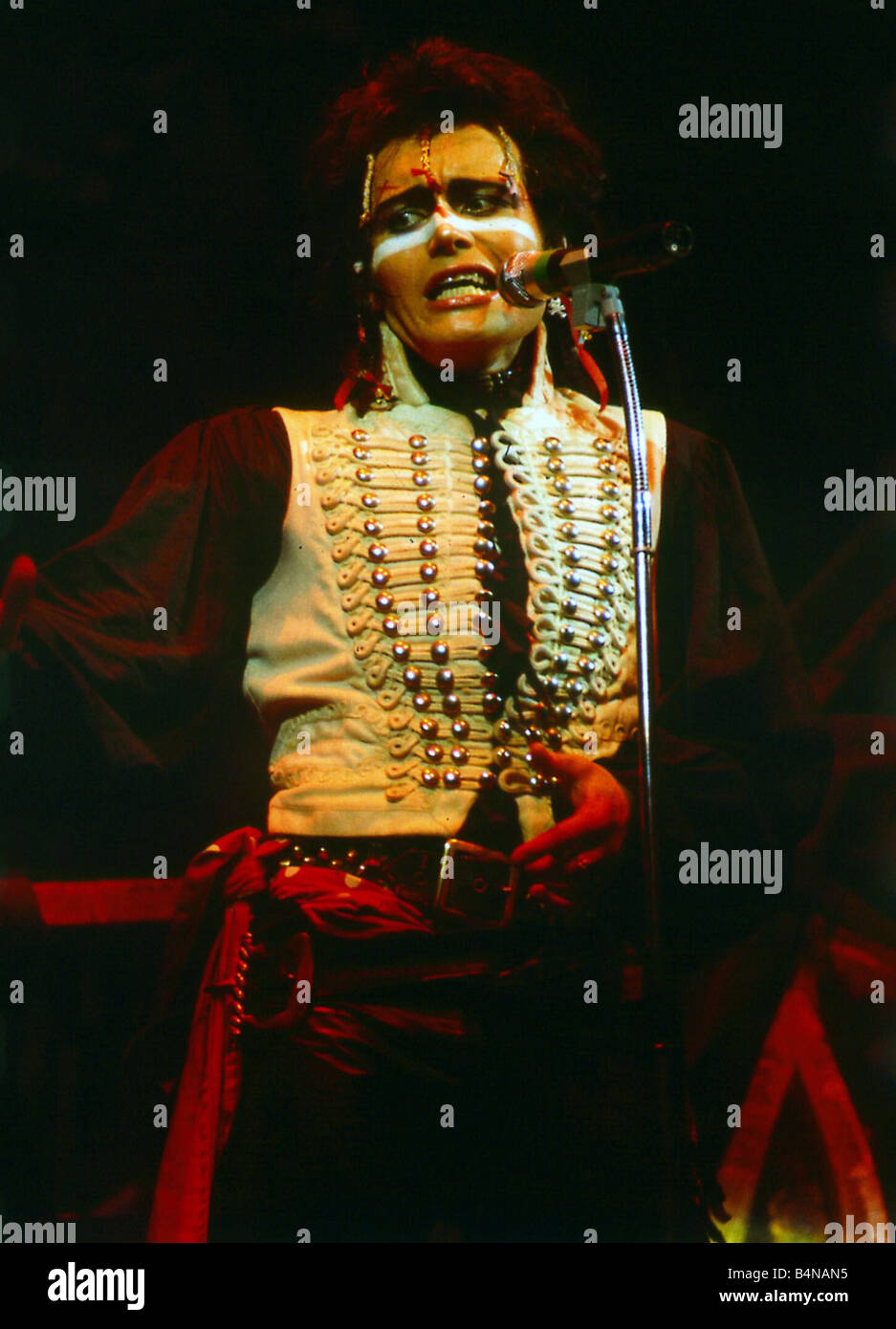 Adam ant 1980s pop singer hi-res stock photography and images - Alamy