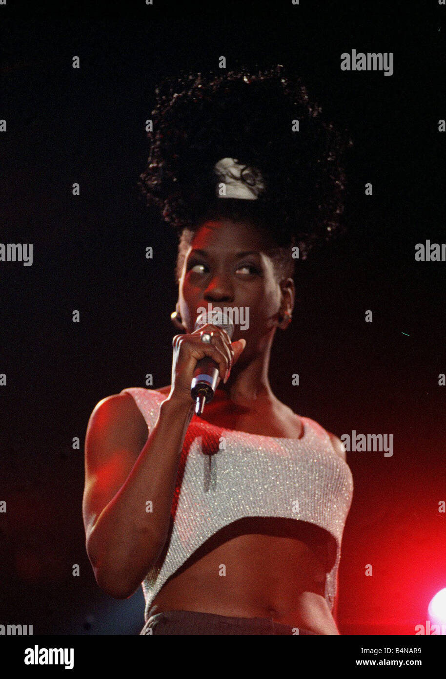 M People Heather Small singing T in the Park Strathclyde Park 1995 ...