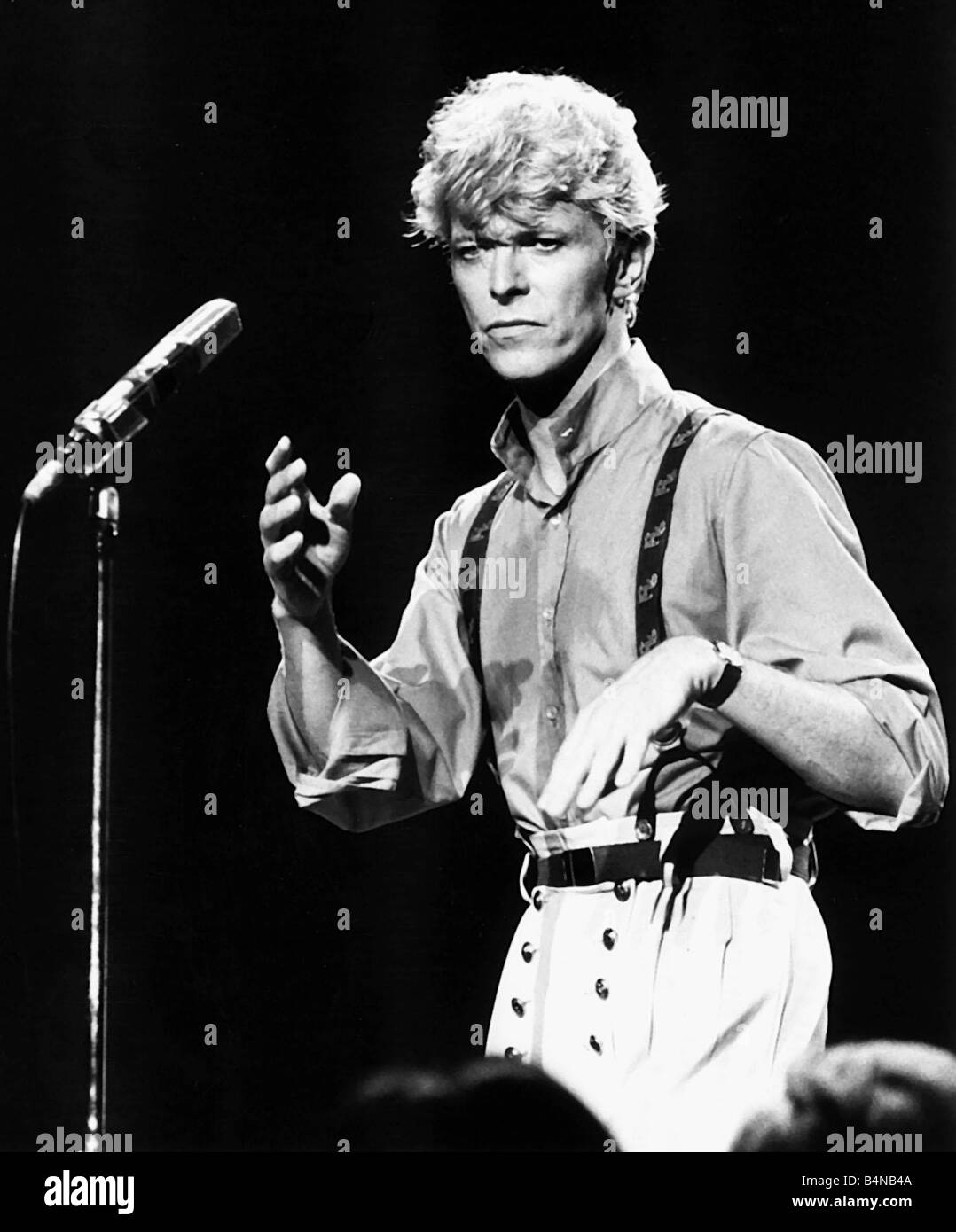 David Bowie pop singer on stage 1983 Stock Photo - Alamy
