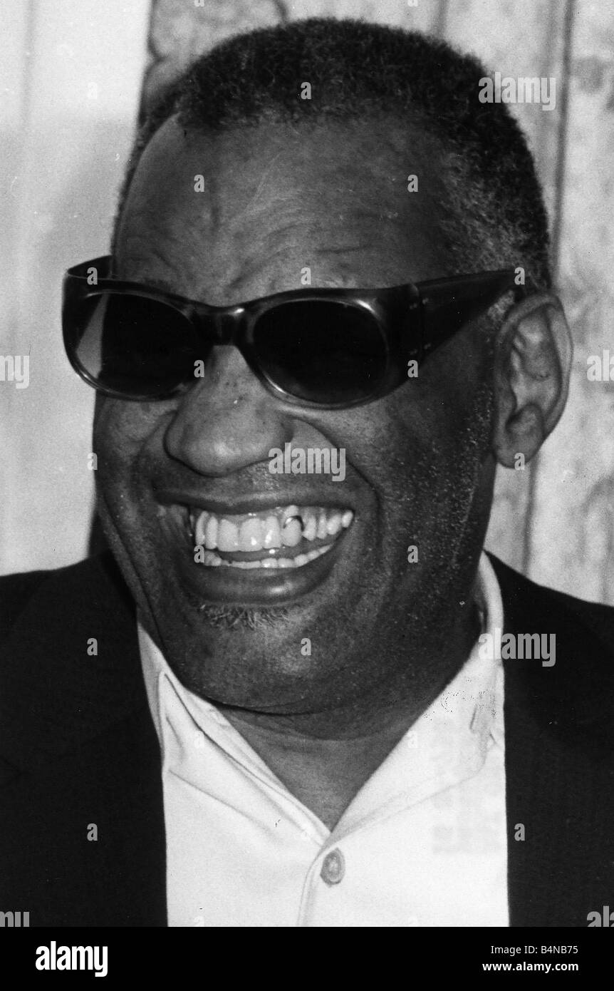 Ray Charles blues singer pop 1981 Stock Photo - Alamy