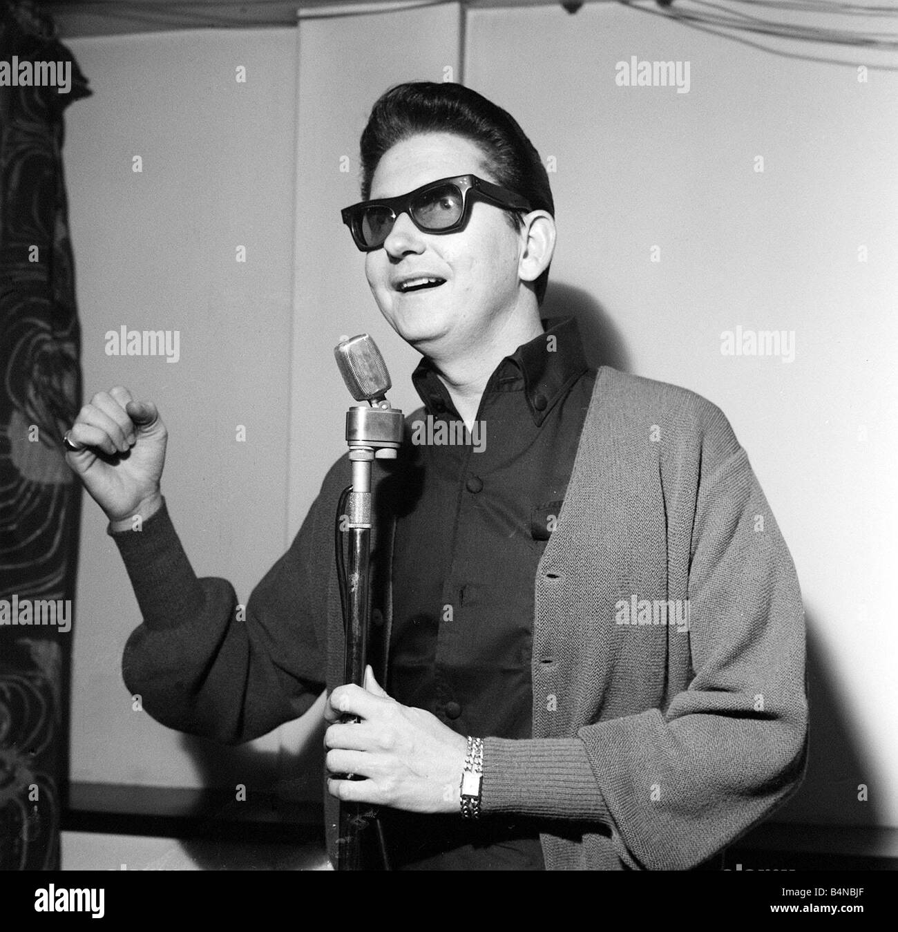 Roy orbison hi-res stock photography and images - Alamy