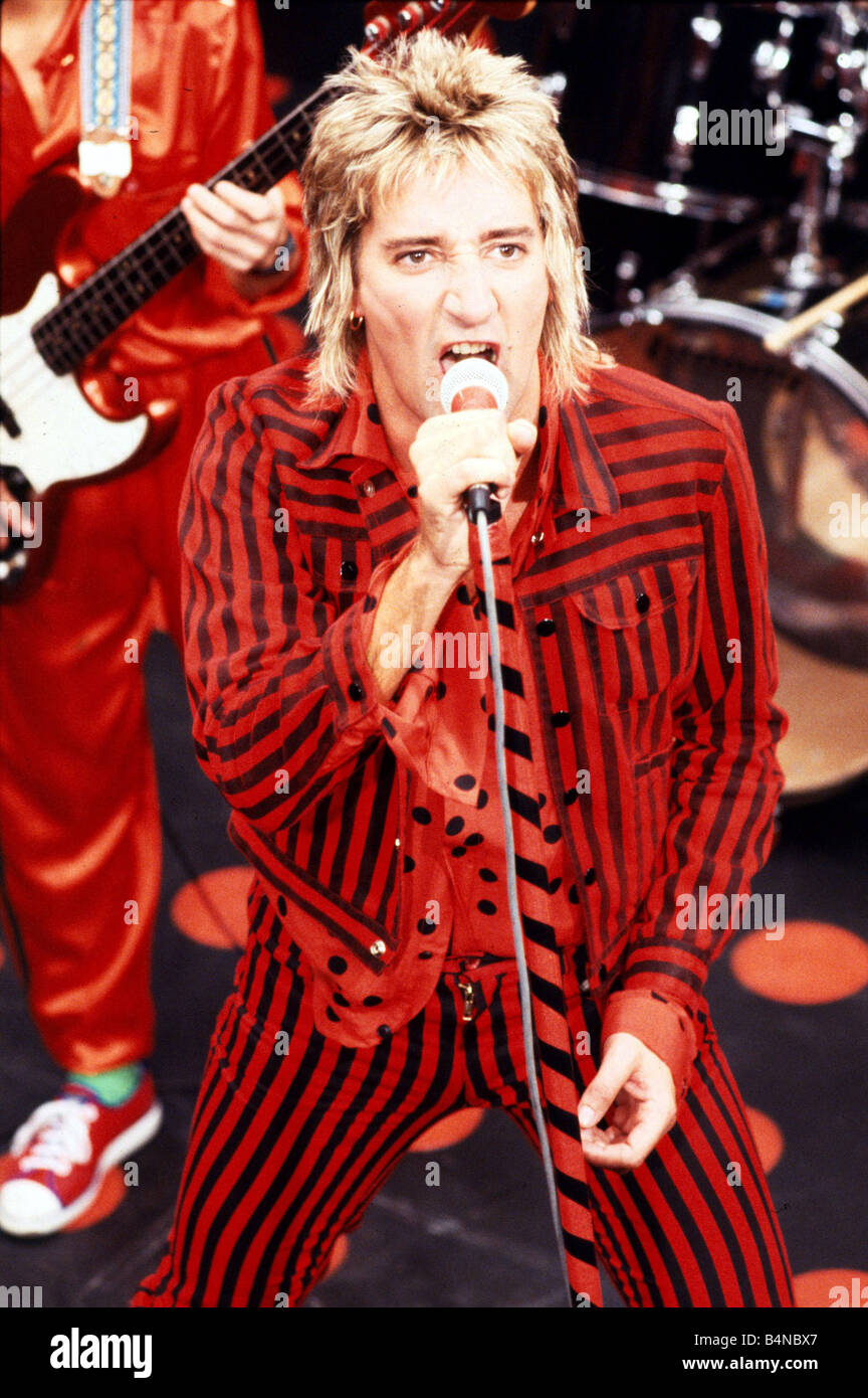 Rod Stewart and his band during rehearsals for his 1980 European tour ...