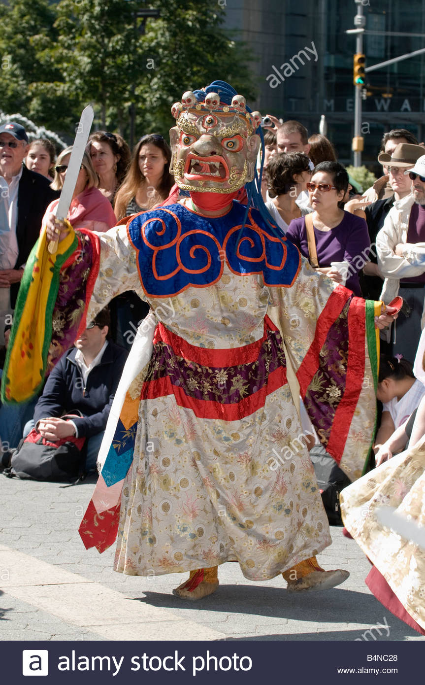 Bhutanese Mask High Resolution Stock Photography and Images - Alamy