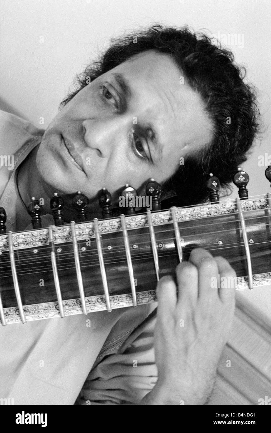 Ravi shankar hi-res stock photography and images - Alamy