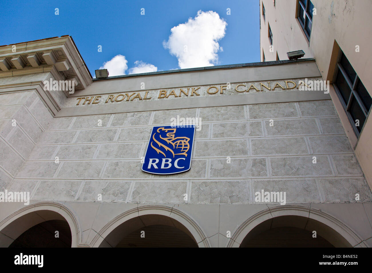Bahamas bank hi-res stock photography and images - Alamy