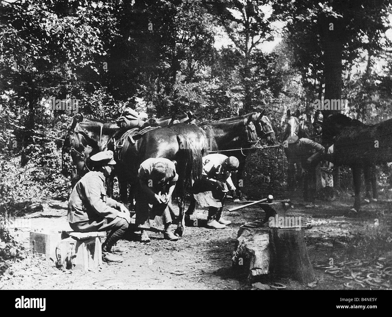 Army blacksmith hi-res stock photography and images - Alamy