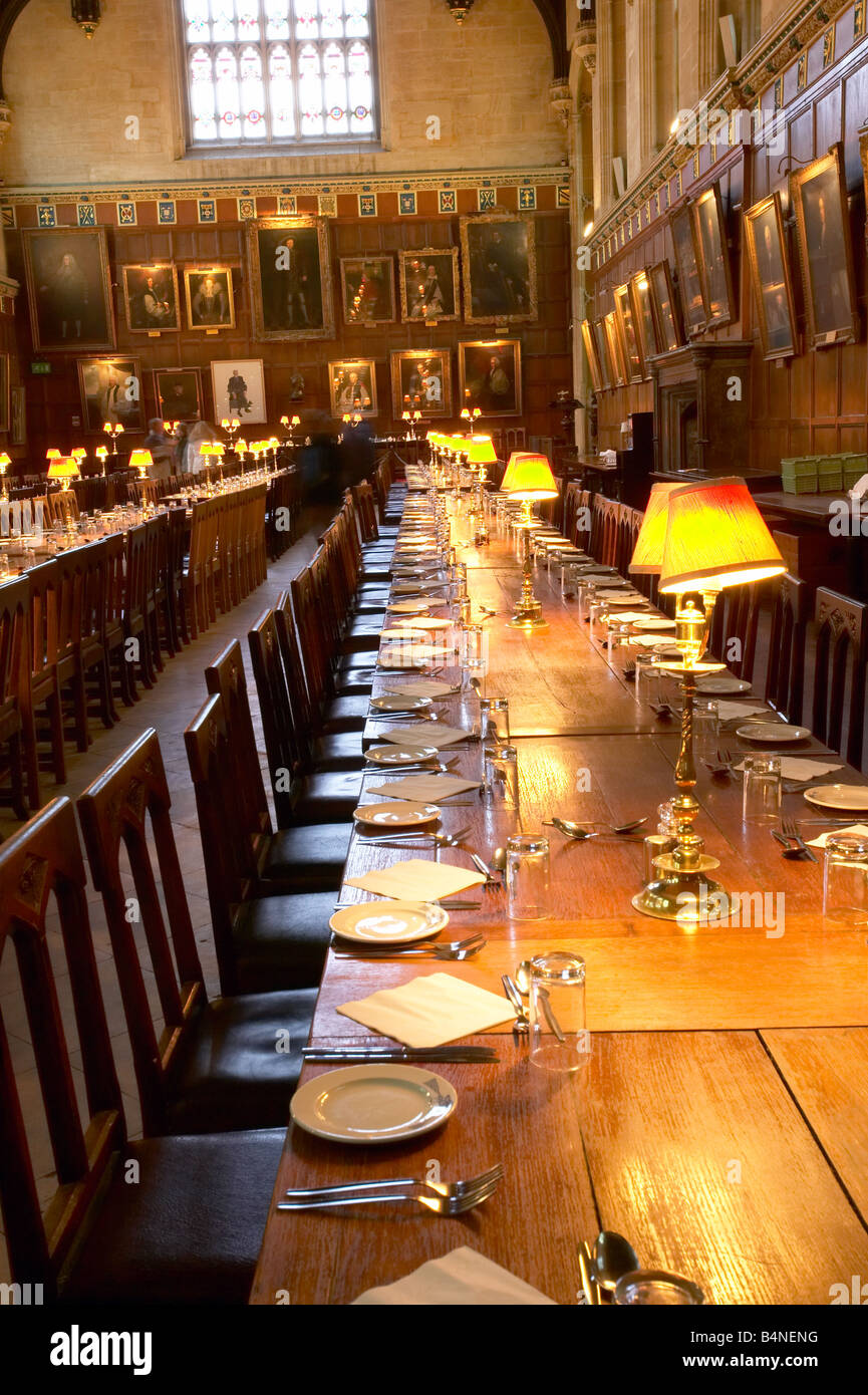 Dining hall christchurch, oxford hi-res stock photography and images ...