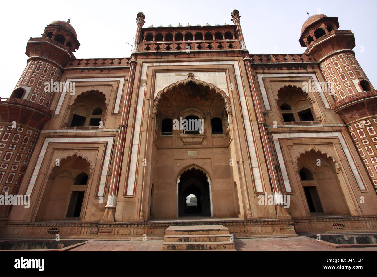 SAFDARJUNG TOMB IN DELHI INDIA Stock Photo - Alamy