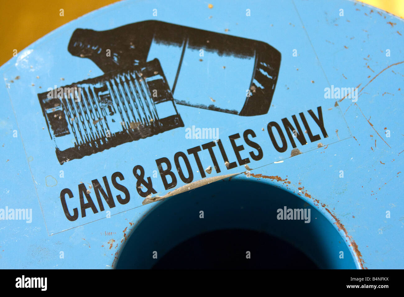 The top of a can and bottle recycling can Stock Photo - Alamy