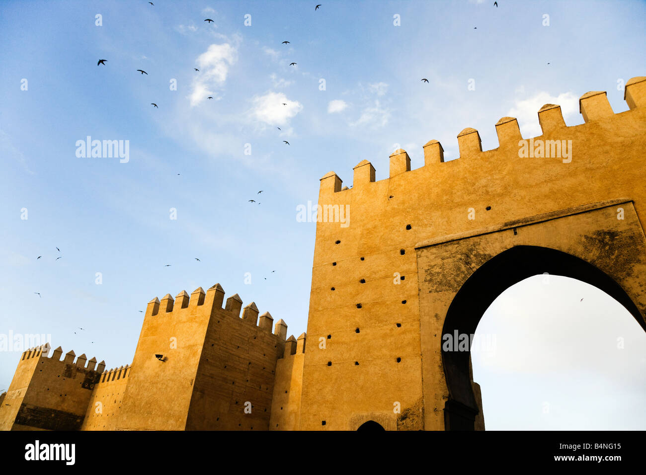 Medieval town ramparts hi-res stock photography and images - Alamy