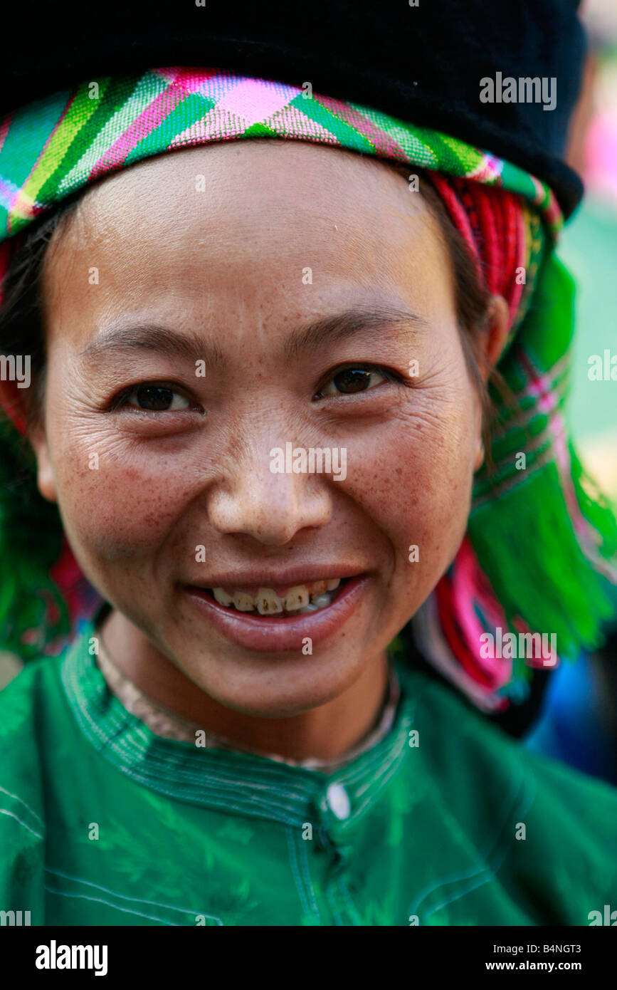 White Hmong tribeswoman at Dong Van market, Ha Giang Province, Vietnam ...