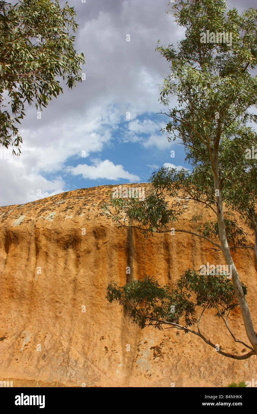 pildappa rock at minnipa on the eyre peninsula Stock Photo - Alamy