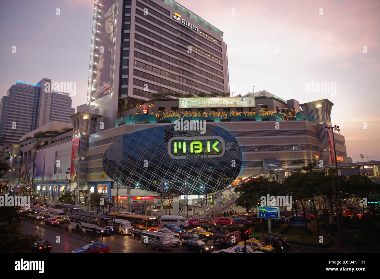 MBK Centre during dusk Bangkok Thailand Stock Photo - Alamy