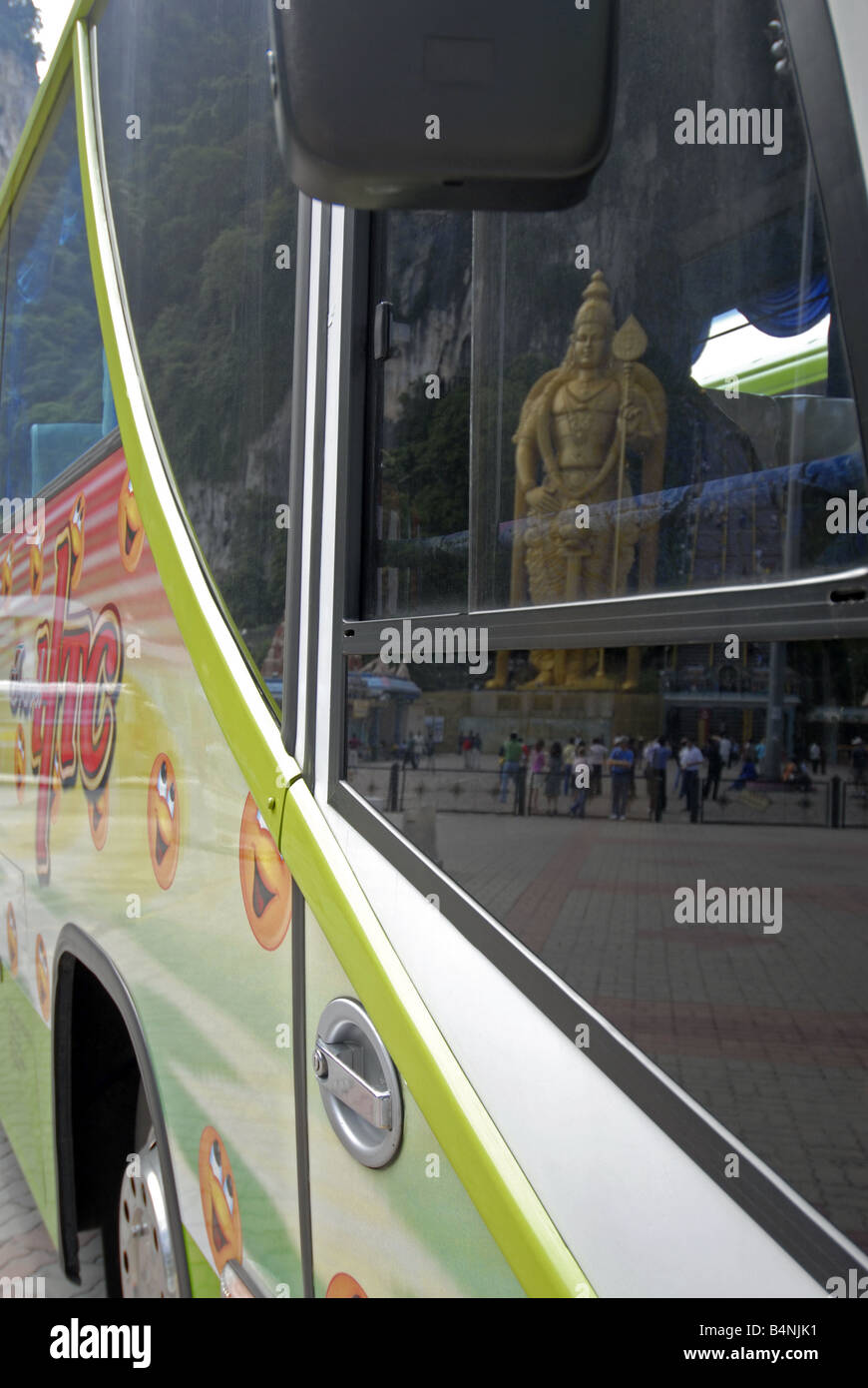 REFLECTIONS ON THE WINDOW OF A BUS Stock Photo - Alamy