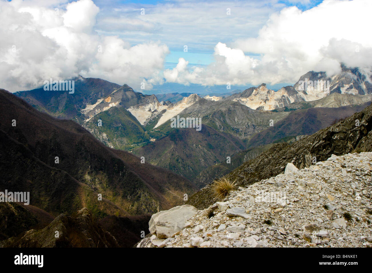 The marble quarries of the Apuan Alps,Tuscany, Italy Stock Photo - Alamy