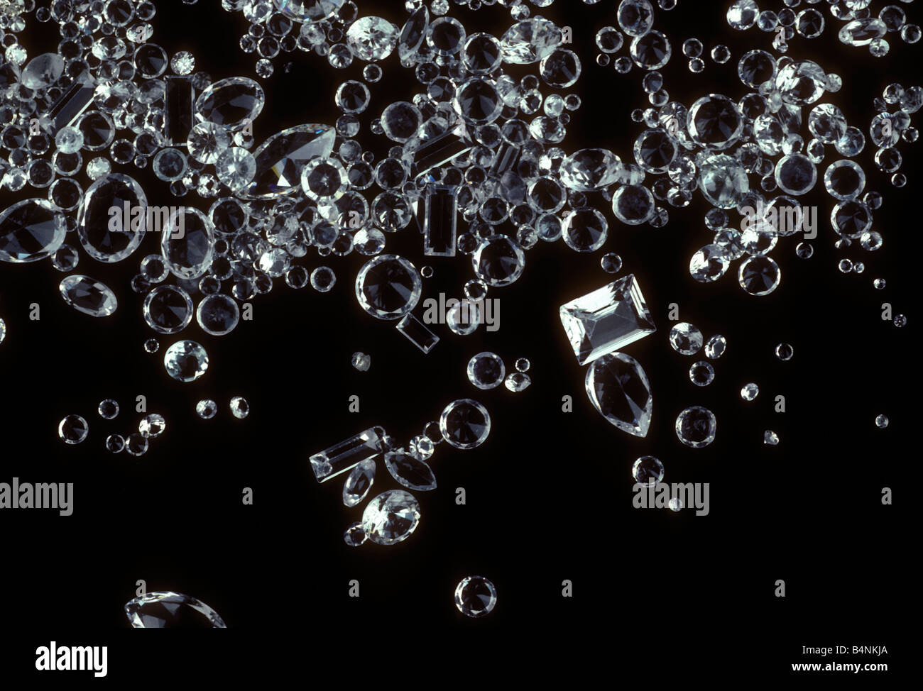 Loose diamonds hi-res stock photography and images - Alamy