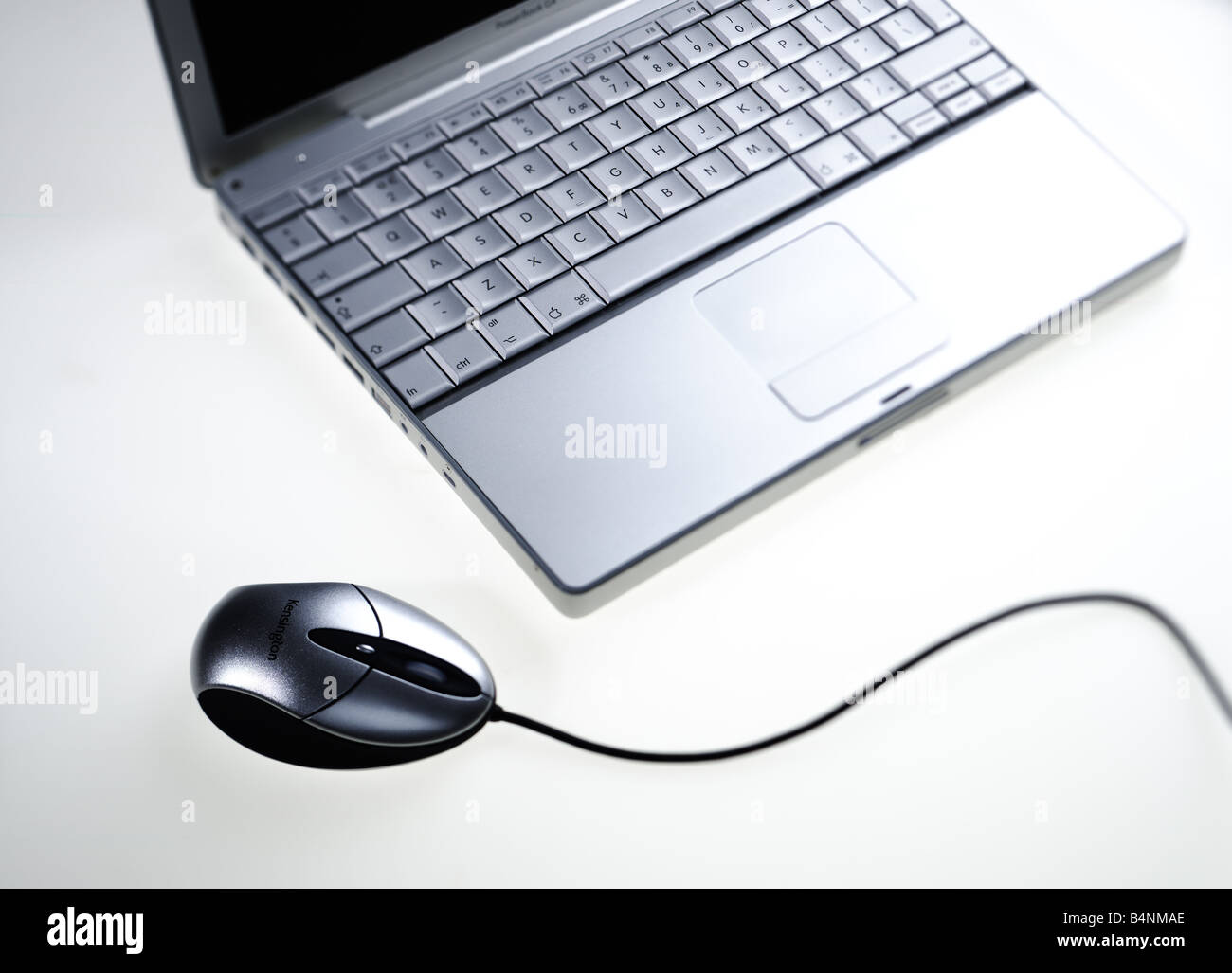 Silver apple hi-res stock photography and images - Alamy