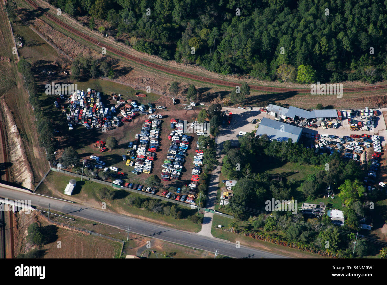 Wrecking yard car hi-res stock photography and images - Alamy
