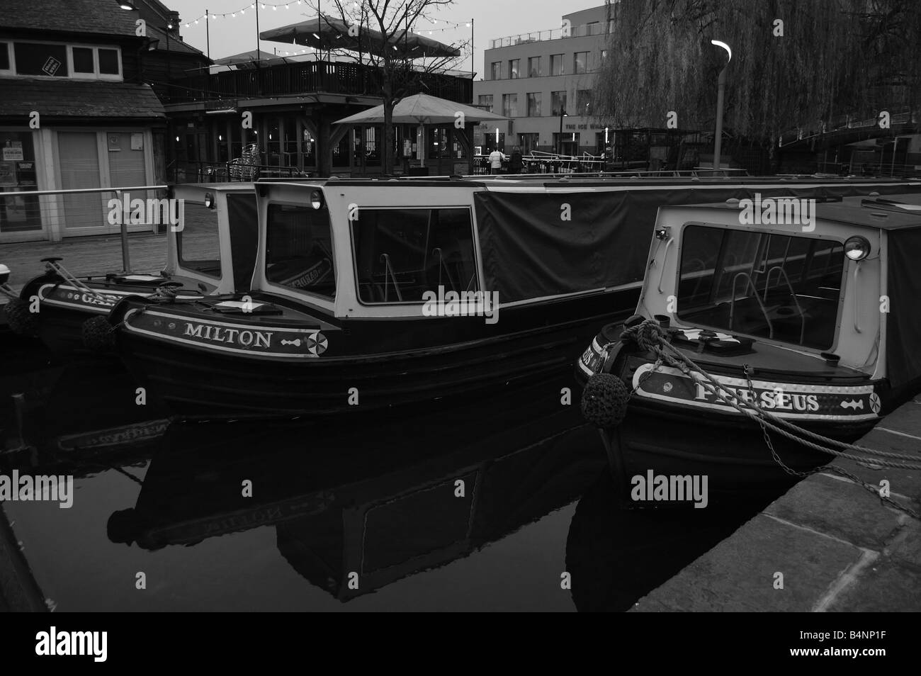 Camden lock Black and White Stock Photos & Images - Alamy