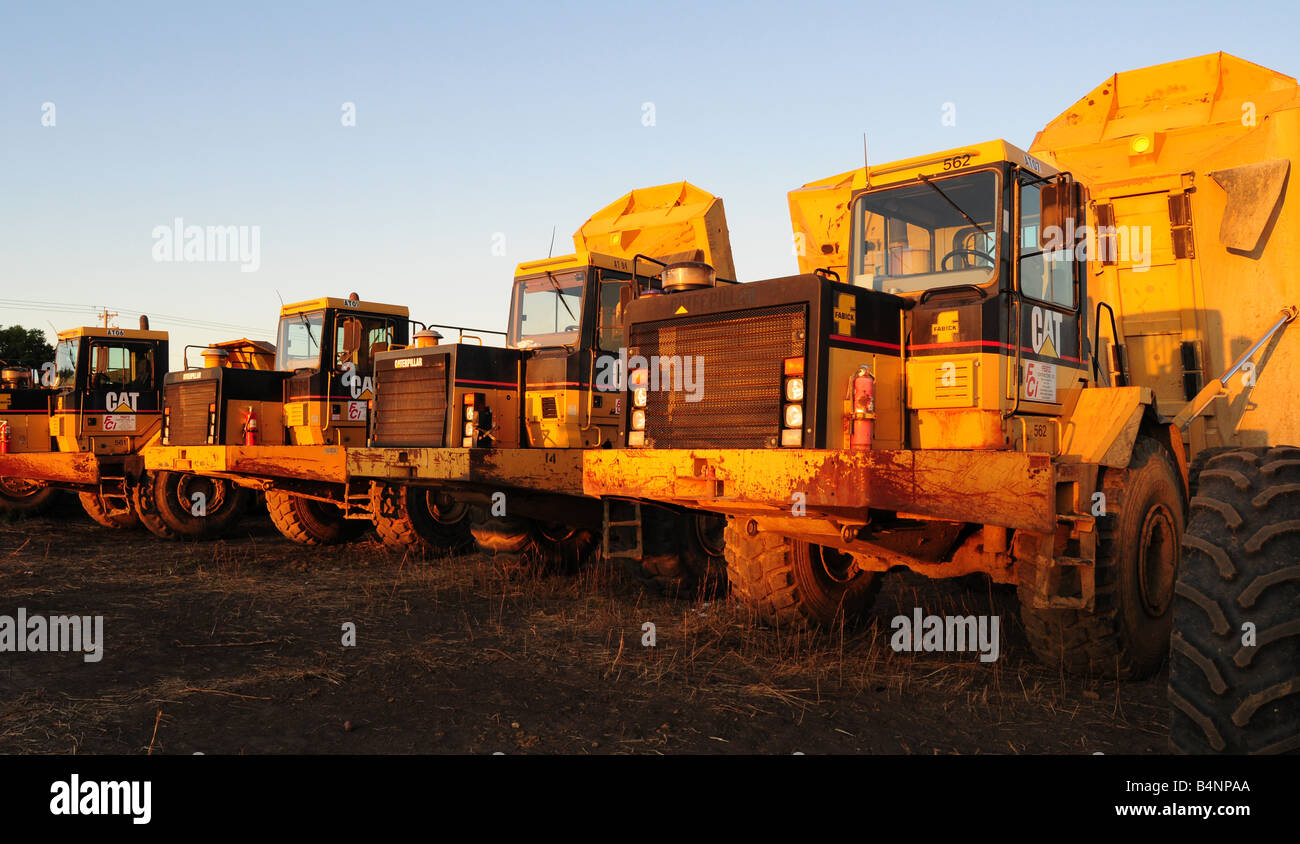 Caterpillar dump truck hi-res stock photography and images - Alamy
