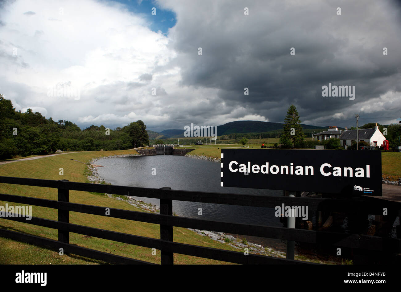 Caledonian canal hi-res stock photography and images - Alamy