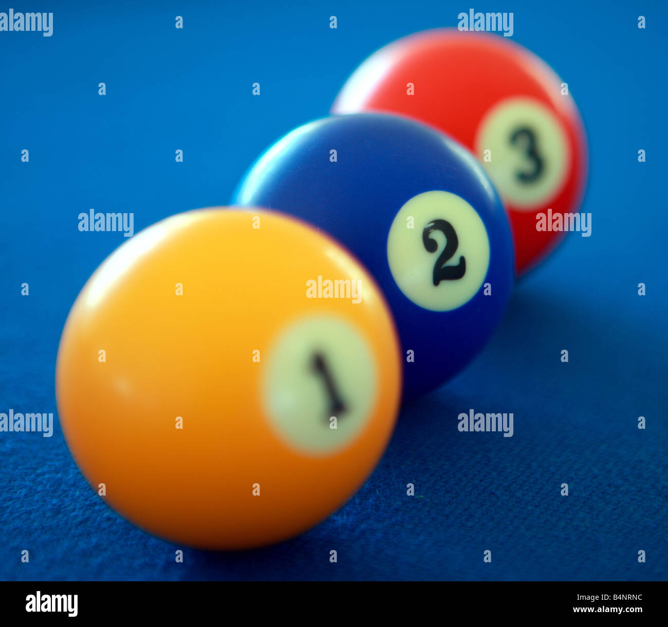Pool balls 1 hi-res stock photography and images - Alamy