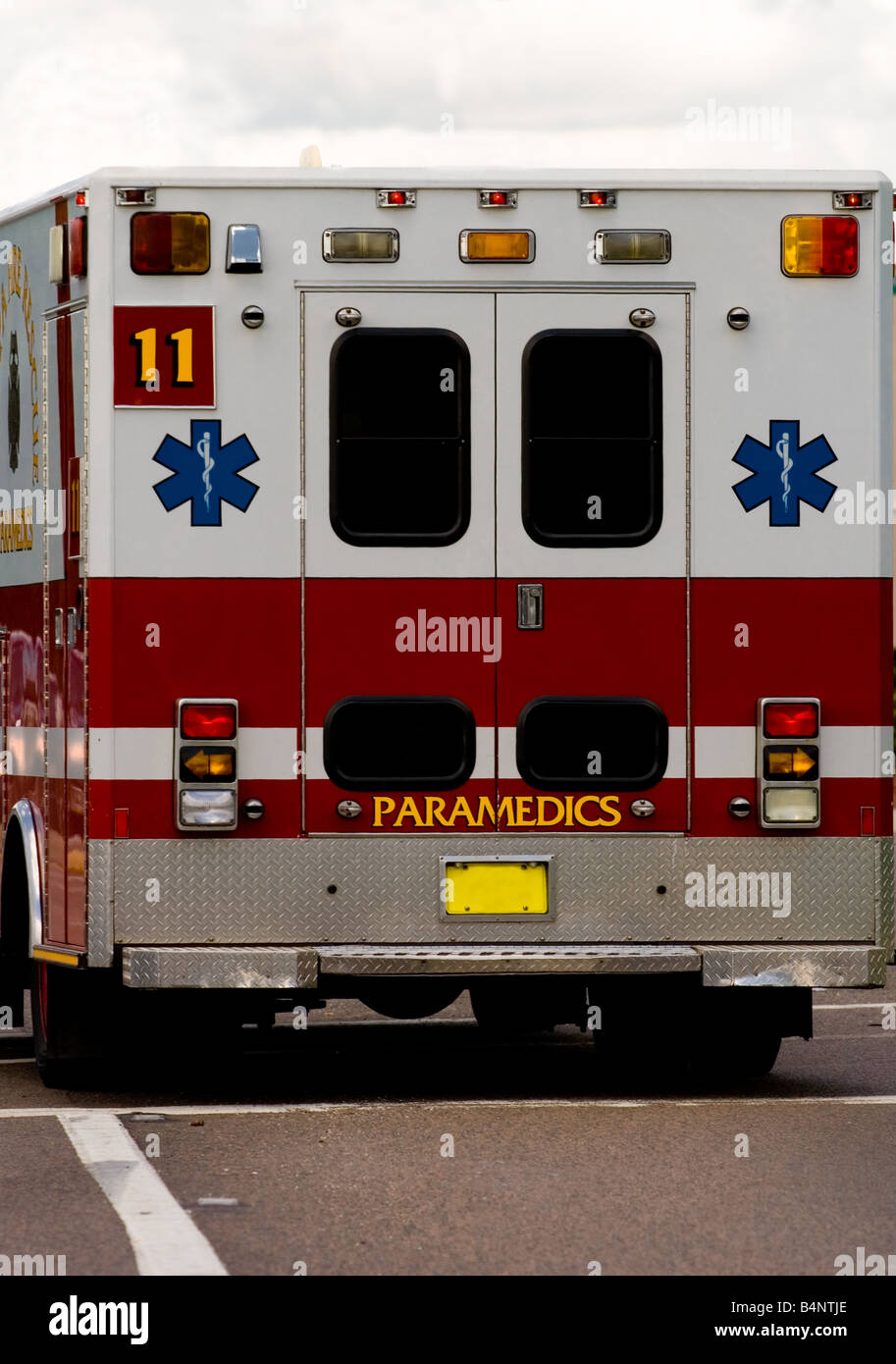 Ambulance rear doors hi-res stock photography and images - Alamy