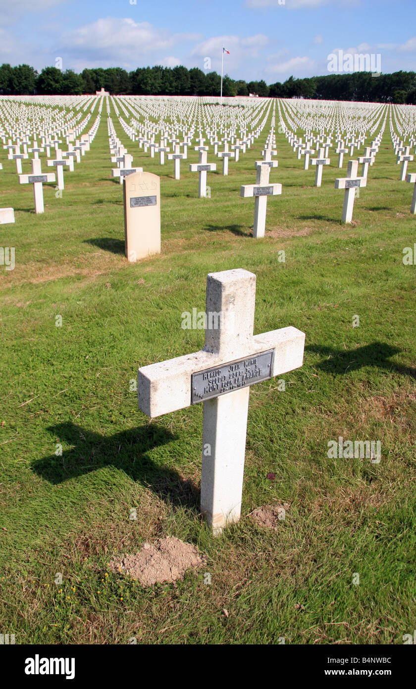 Crosses and headstones at the La Targette French Cemetery, France Stock ...