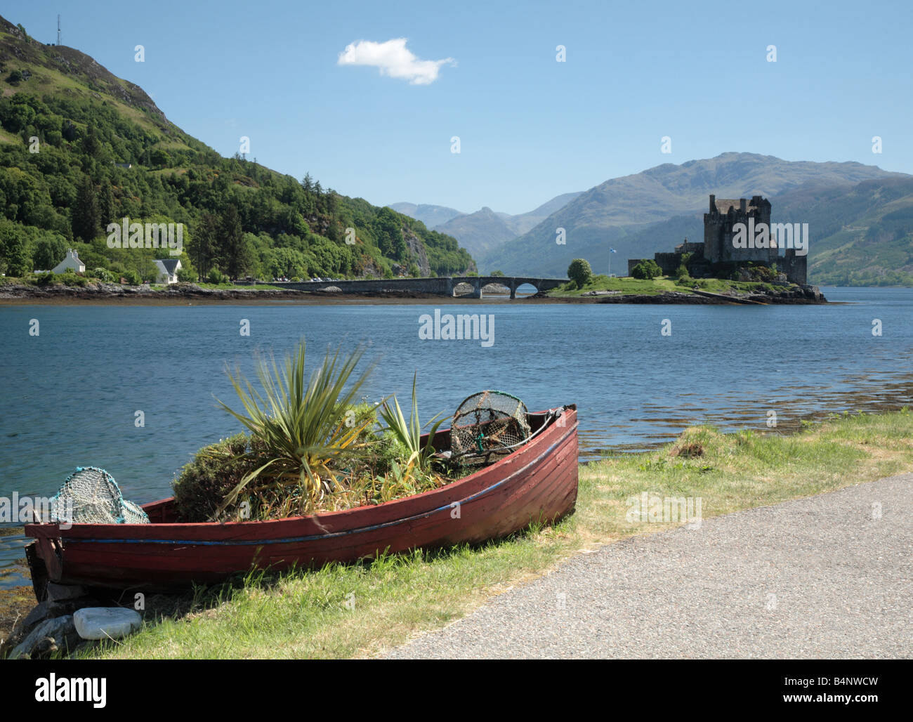Kyle of lochalsh summer landscape hi-res stock photography and images ...