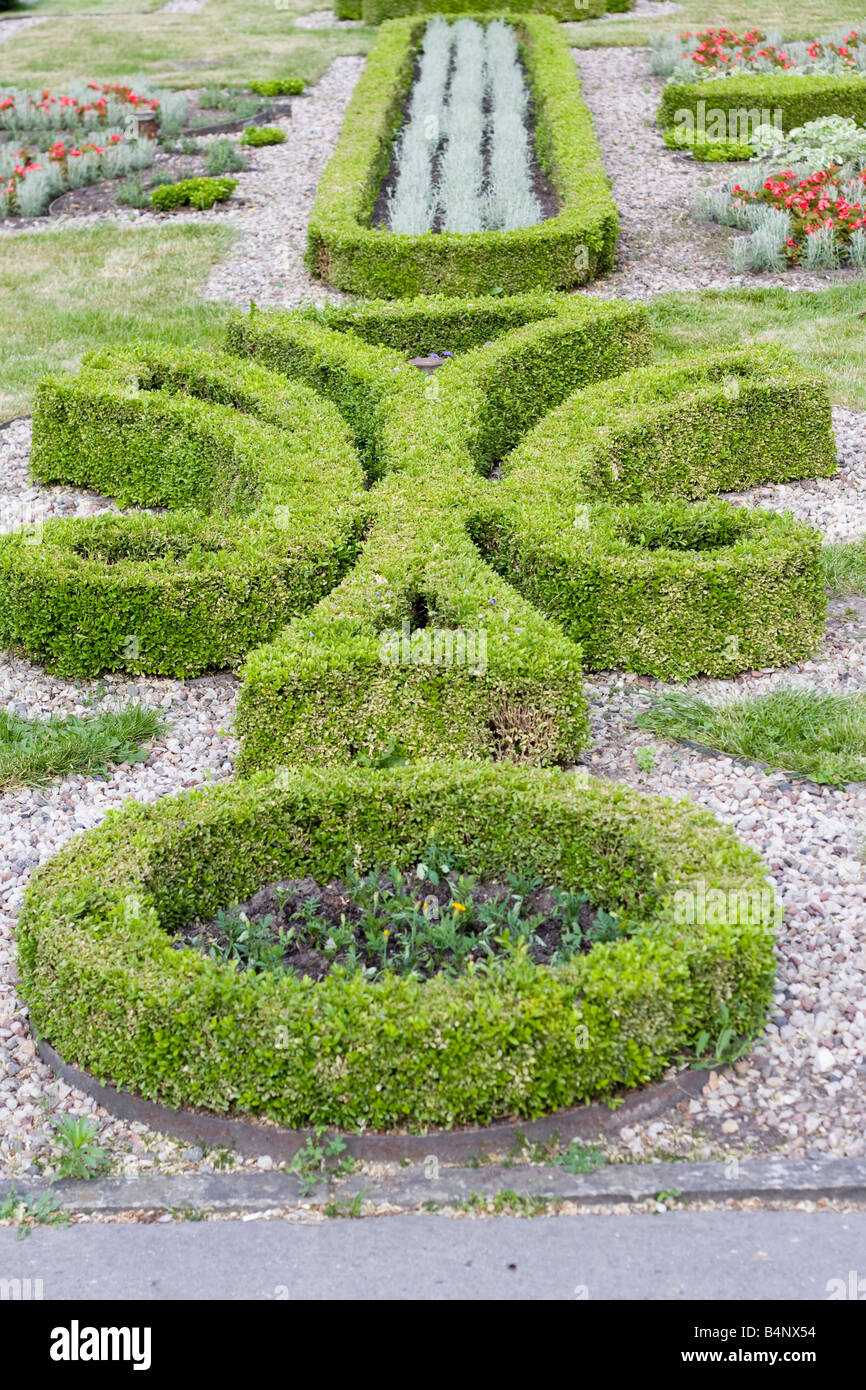 Garden outline hi-res stock photography and images - Alamy