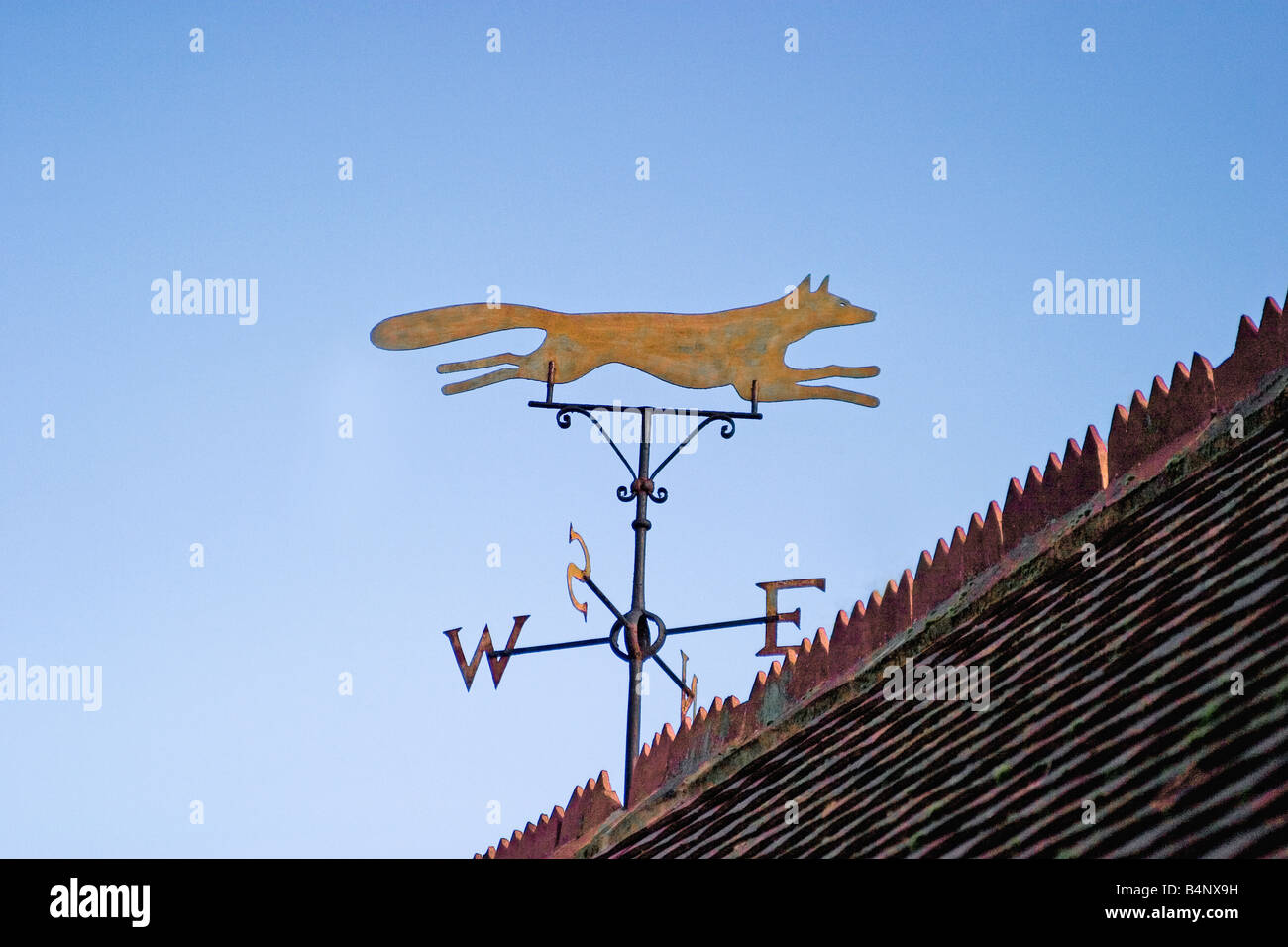 Fox weathervane hi-res stock photography and images - Alamy
