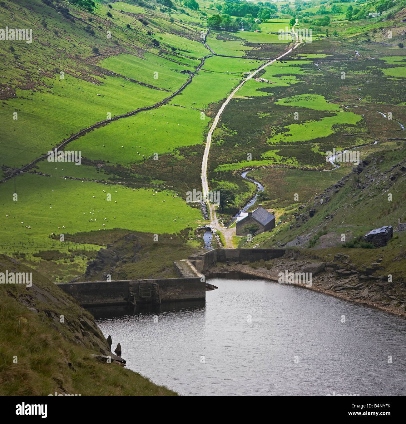 Scenic landscape powerhouse hydros hi-res stock photography and images ...