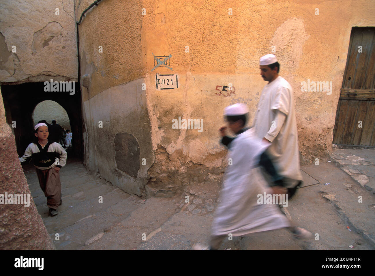 Algeria Ghardaia People in the street Sahara Desert Stock Photo - Alamy
