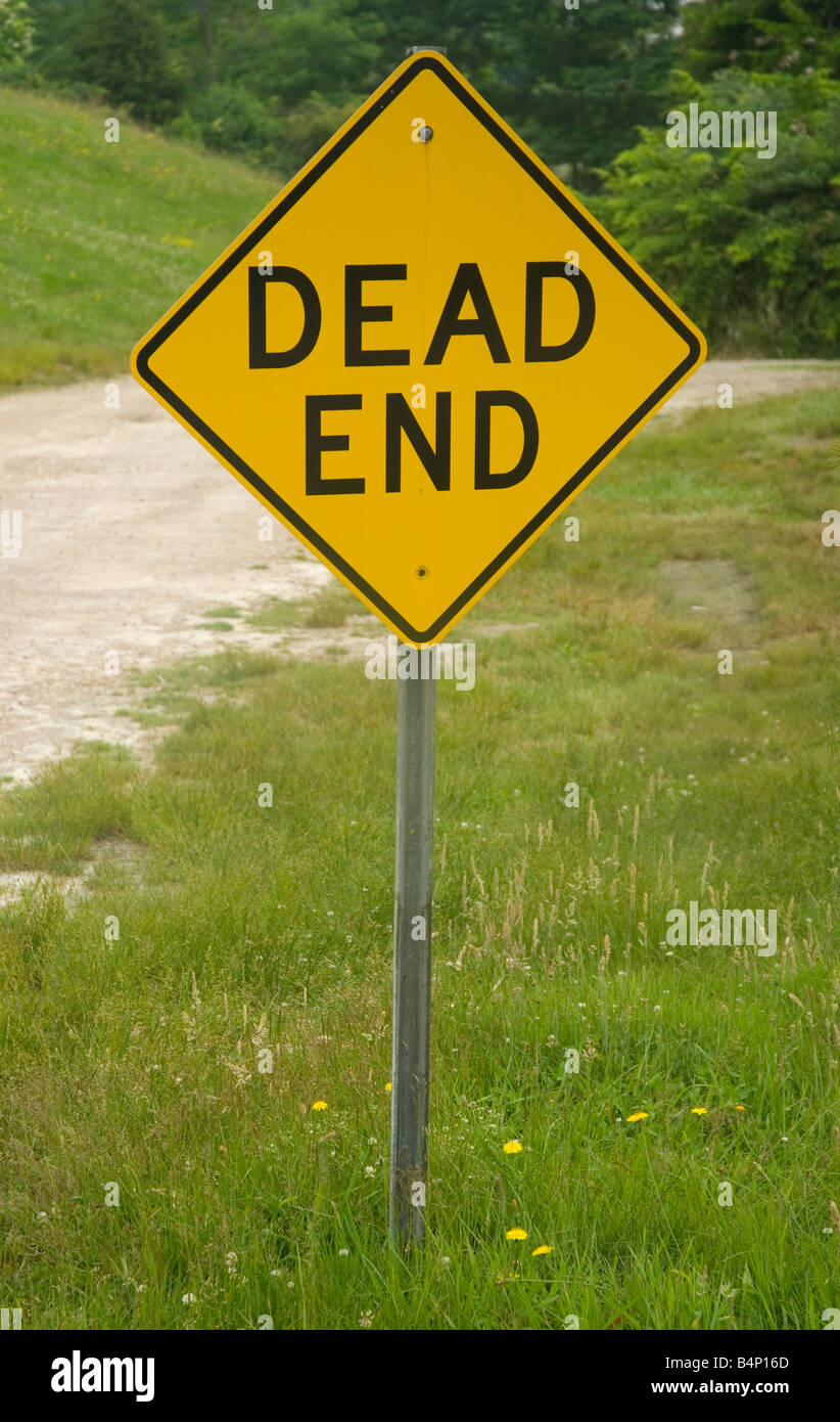 Dead end road traffic sign hi-res stock photography and images - Alamy