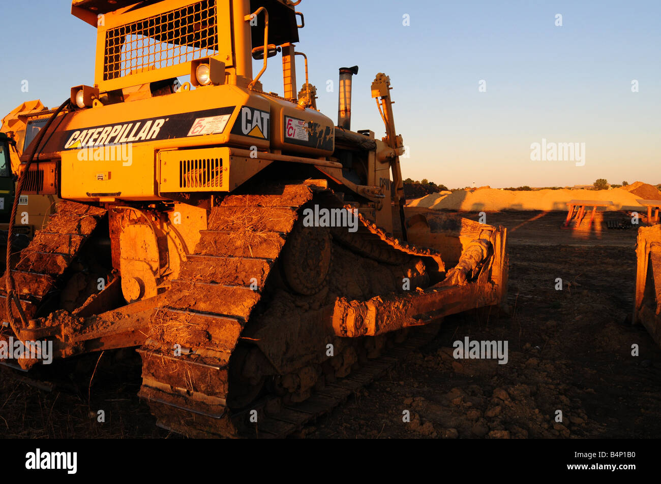 Caterpillar bulldozer hi-res stock photography and images - Alamy