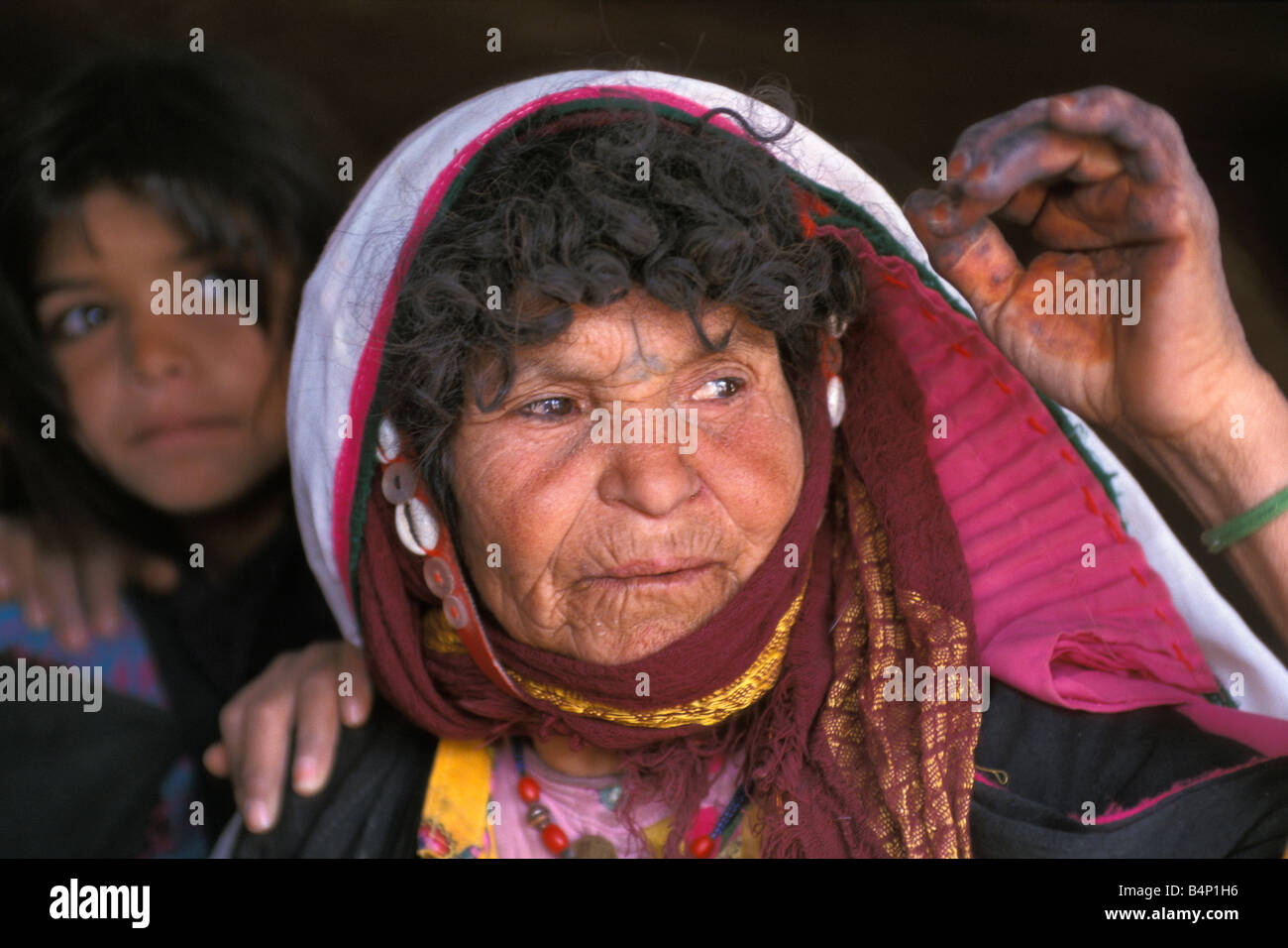 Algeria Touggourt Bedouin woman Portrait Sahara Desert Stock Photo - Alamy