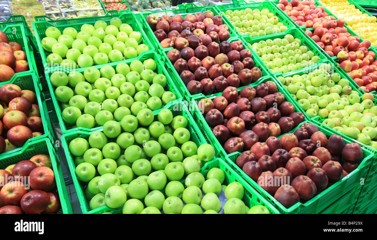 Apples farmers market city hi-res stock photography and images - Alamy