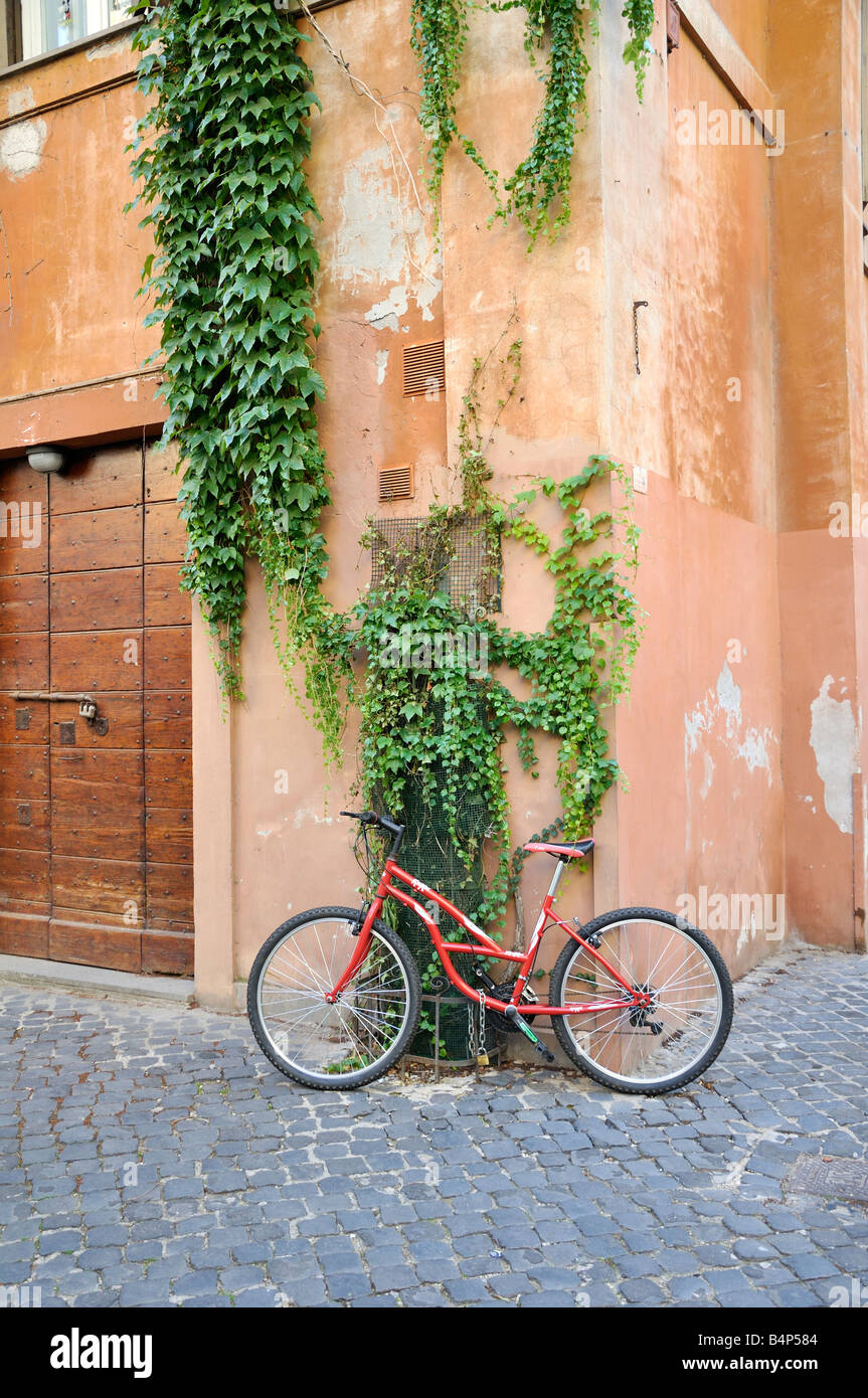 Bicycle in rome hi-res stock photography and images - Alamy