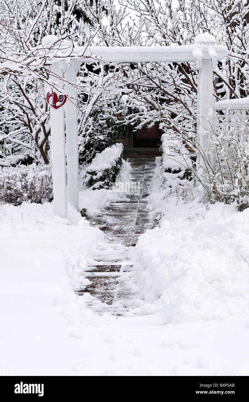 Path leading to a house after heavy snowfall Stock Photo - Alamy